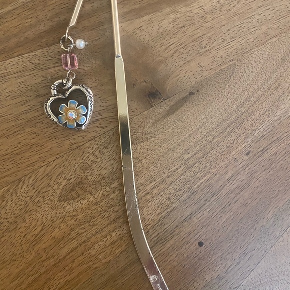 Brighton | Office | Vintage Brighton Orchard Heart Flower Charm Hook ...
